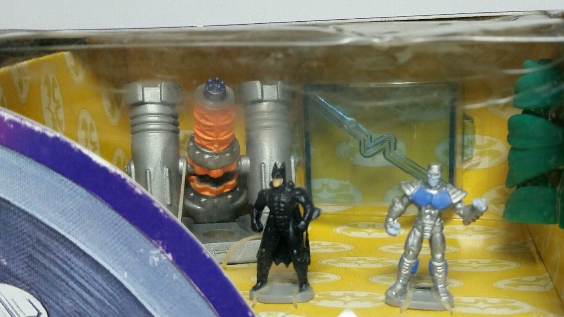 1997 Kenner Batman and Robin Microverse Mr. Freeze Observatory Micro ...
